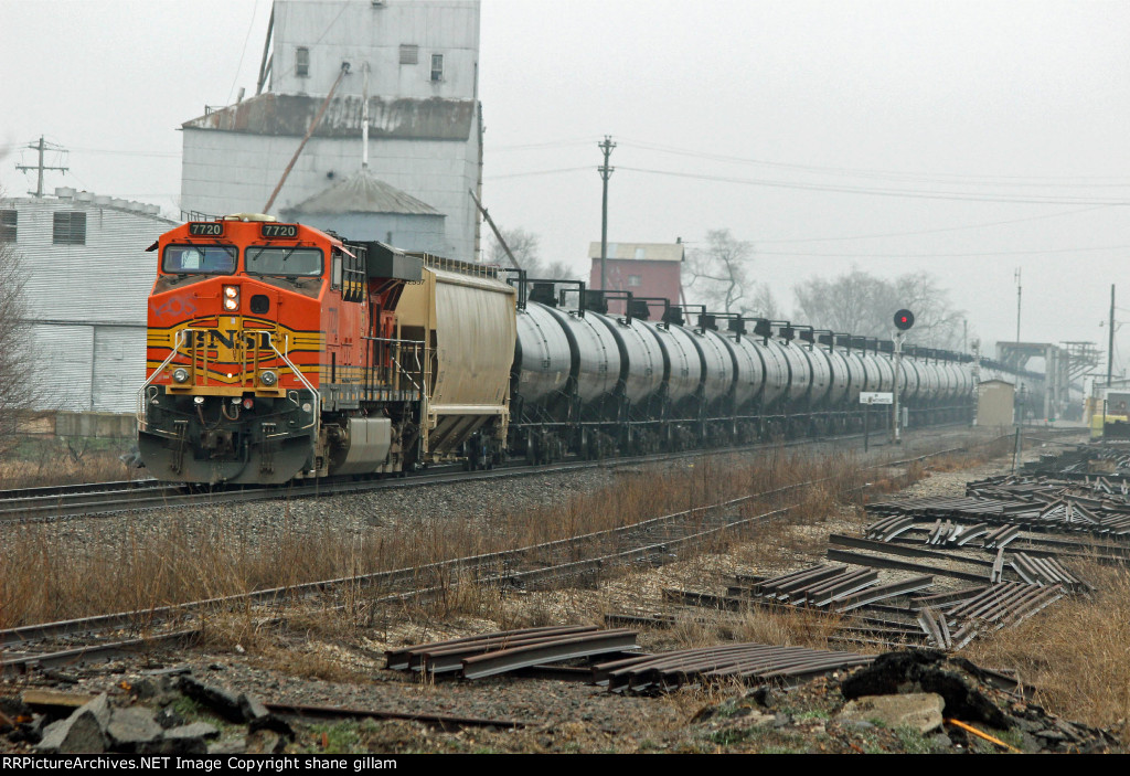 BNSF 7720 works dpu.